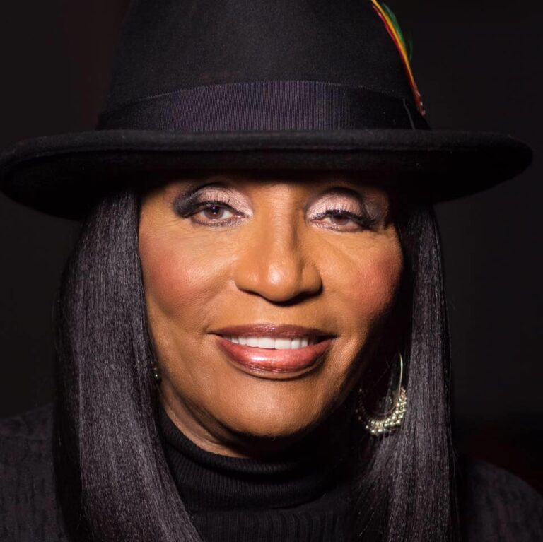 R.I.P SANDRA CROUCH : légende du tambourin et chanteuse extraordinaire ...